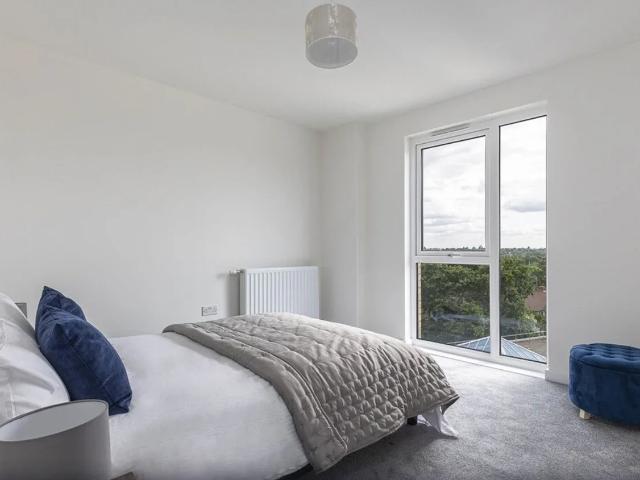 Room at Woodley Crescent, Greater London