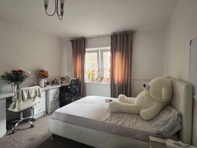 Room at Woodman Street, Greater London