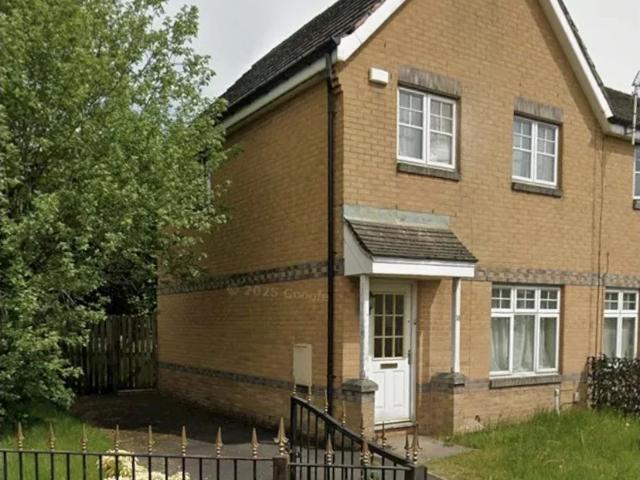 Room at Woodpecker Close, Bradford