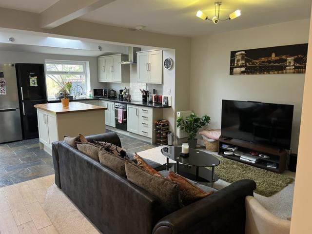 Room at Woodside Crescent, Bradford