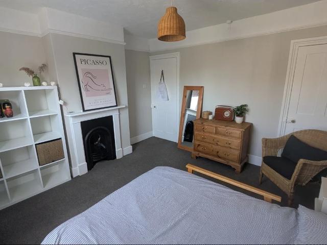 Room at Woodside Road, Tonbridge and Malling
