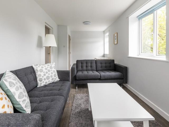 Room at Woodsley Green, Leeds