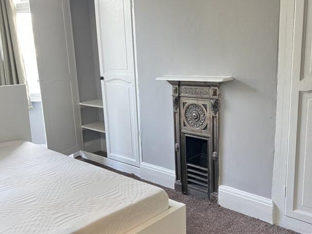 Room at Woodstock Road, Greater London