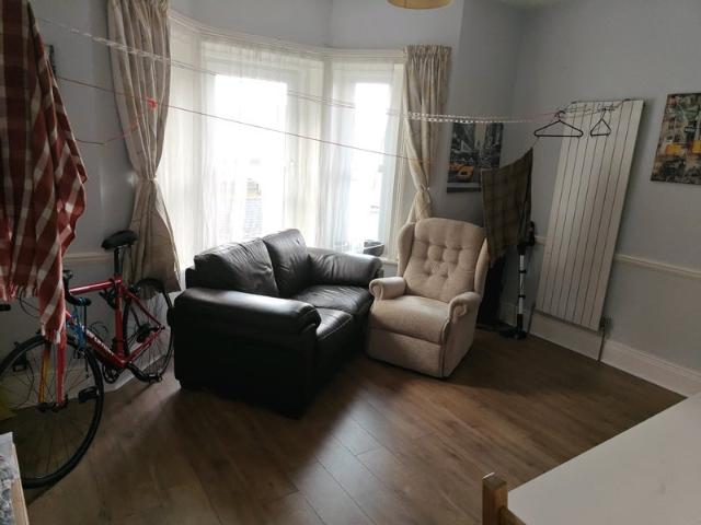 Room at Wootton Mount, Bournemouth
