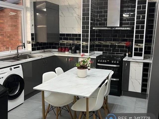 Room at Wolseley Road, Preston