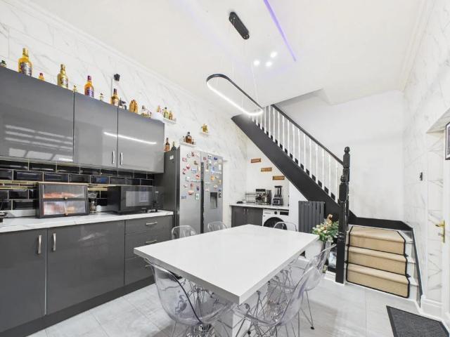 Room at Wolseley Road, Preston