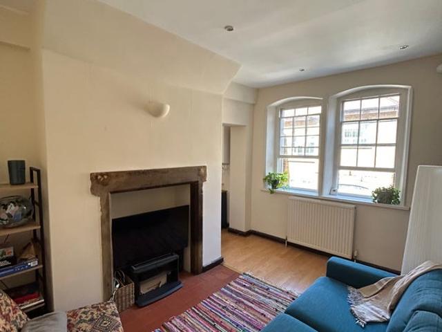 Room at Worship Street, Greater London