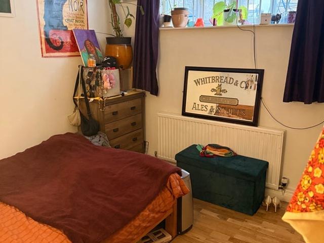 Room at Worship Street, Greater London