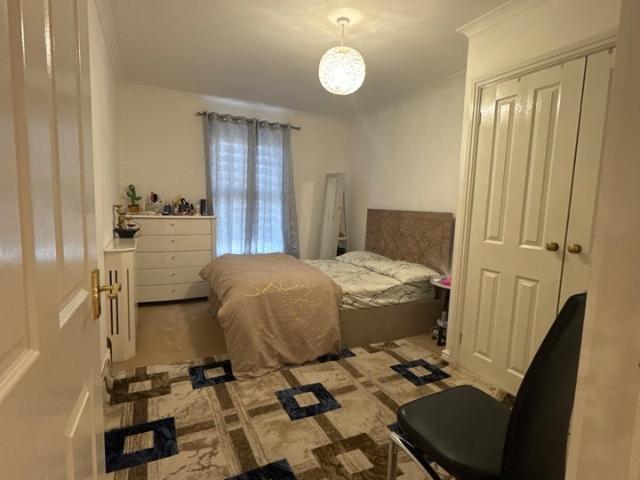 Room at Wraysbury Gardens, Borough of Spelthorne