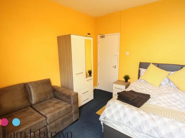 Room at Yarmouth Road, Norwich