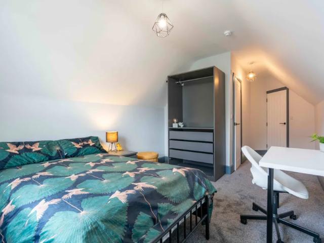 Room at Yarborough Road, Lincoln
