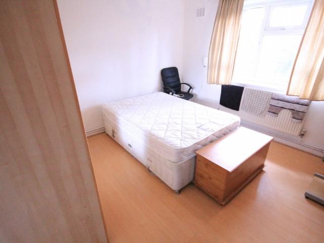 Room at Yoakley Road, London