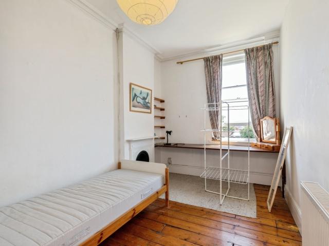 Room at York Gardens, Bristol