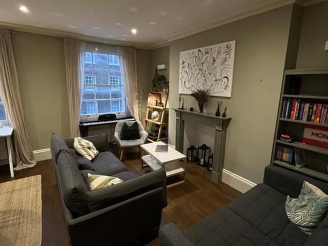 Room at York Street, City of Westminster