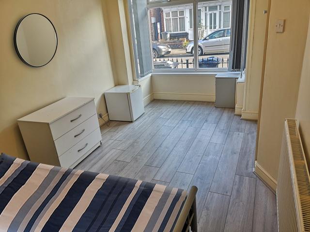 Room at York Road, Birmingham