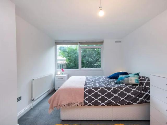 Room at York Road, Greater London