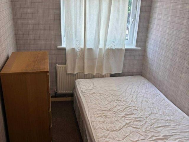 Room at York Road, Greater London