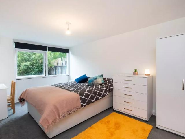 Room at York Road, Greater London