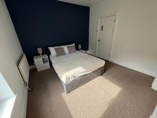 Room at York Road, Shirebrook