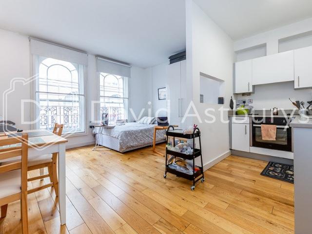 Room at York Way, Greater London