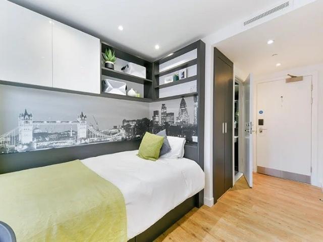 Room at York Way, Greater London
