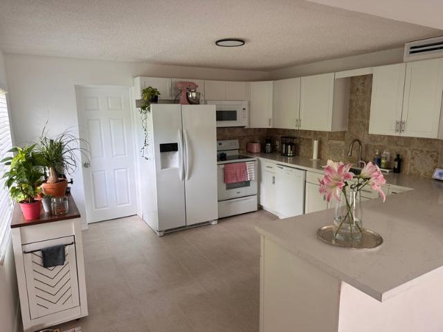 Room avail. utilities incl free street parking
