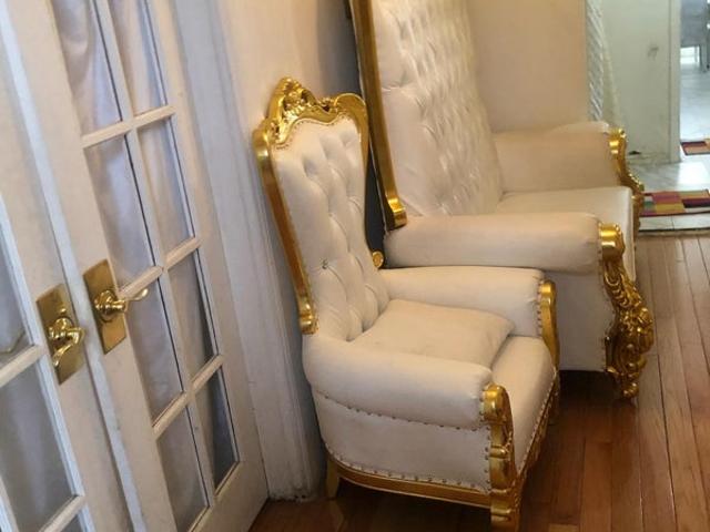 Room available 5 minutes from F Train
