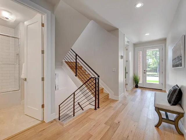 Room available 8/1 in wash park