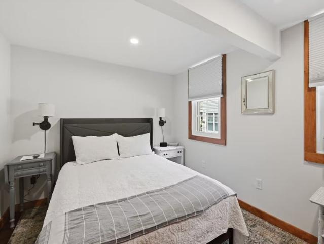Room available~~