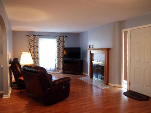 Room Available w/ Recording Studio Access