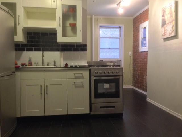 Room available with washer/dryer in the unit