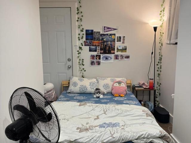 ROOM AVAILABLE Women Only