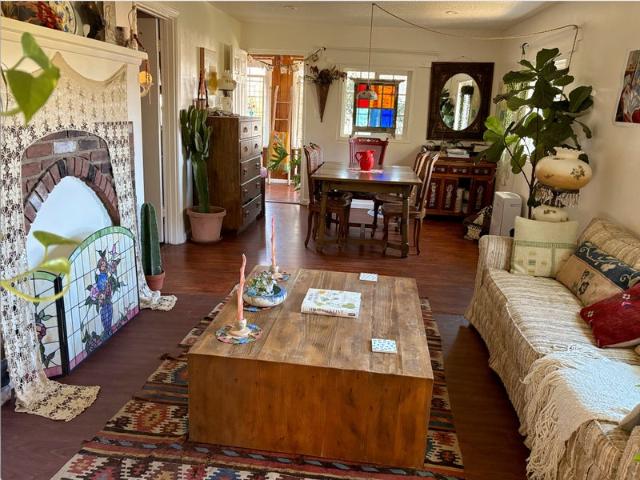 Room Available — Artist Bungalow in El Sereno