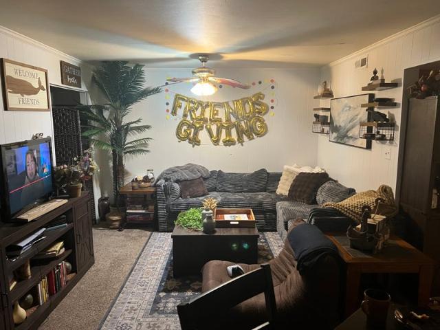 Room available for 3 bedroom Townhouse