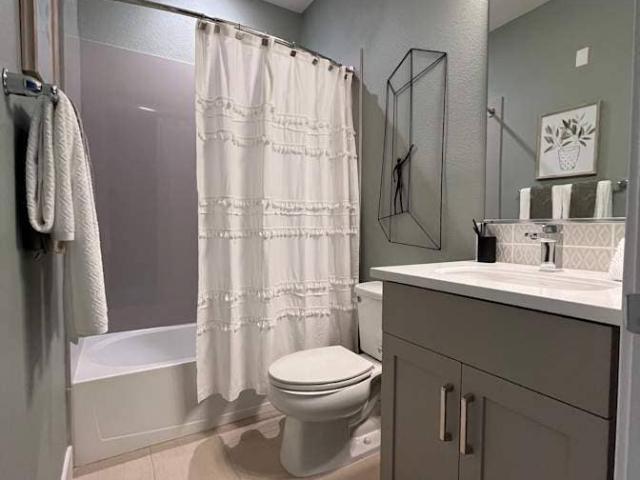 Room Available for Rent