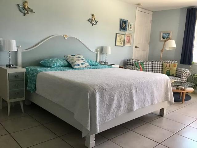 Room available for rent!