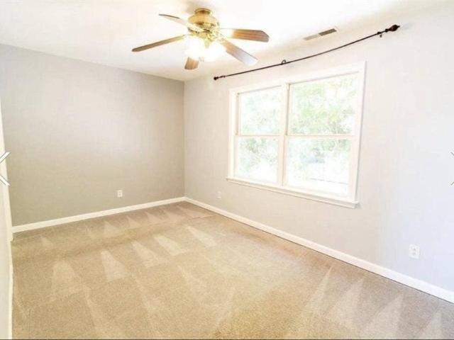 Room available for rent