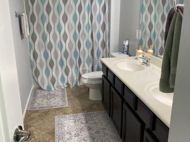 Room available for rent