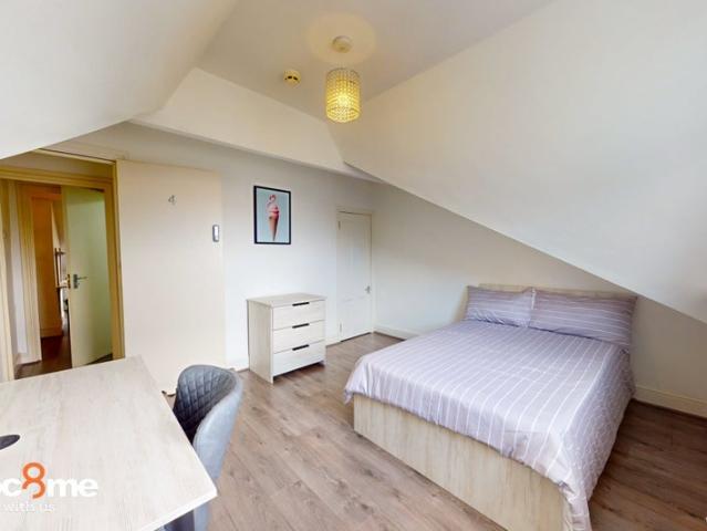 Room Available from July