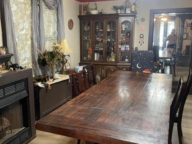 Room available in victorian home