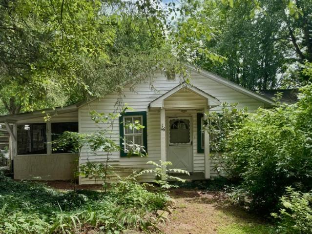 Room available in a shared house, Oakley Asheville