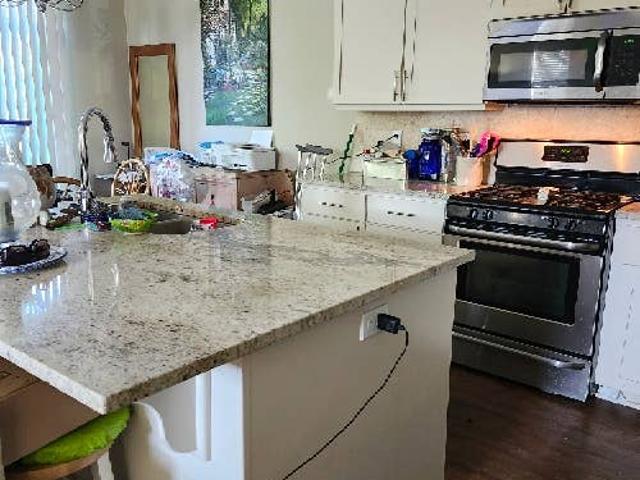 Room Available in Bend