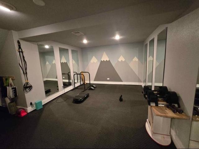 Room available in Cozy House