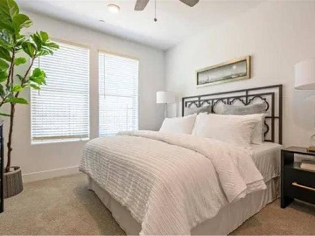 Room available in Clovis