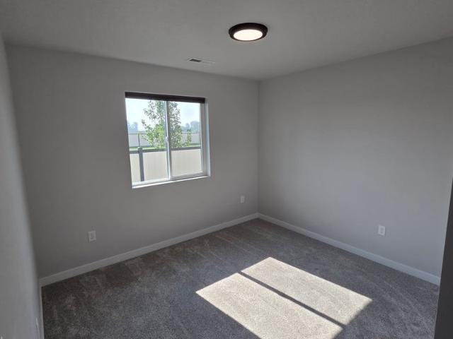 Room Available in Clean, Quiet Household