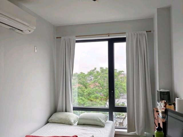 Room available in Flatbush, last week of July