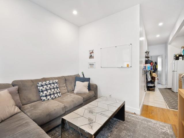 Room Available in Hudson Yards 3BR w/ 2 Filled