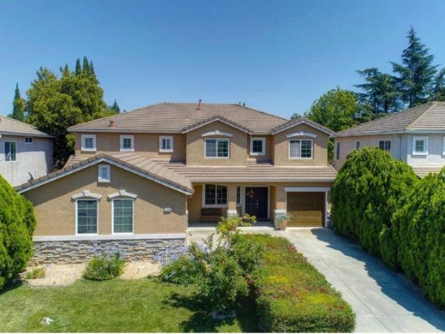 Room available in large South Natomas home