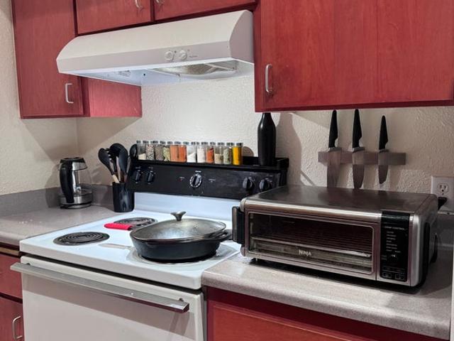 Room available in Little Italy | Prime Location
