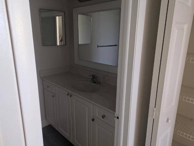 Room available in Miami lakes